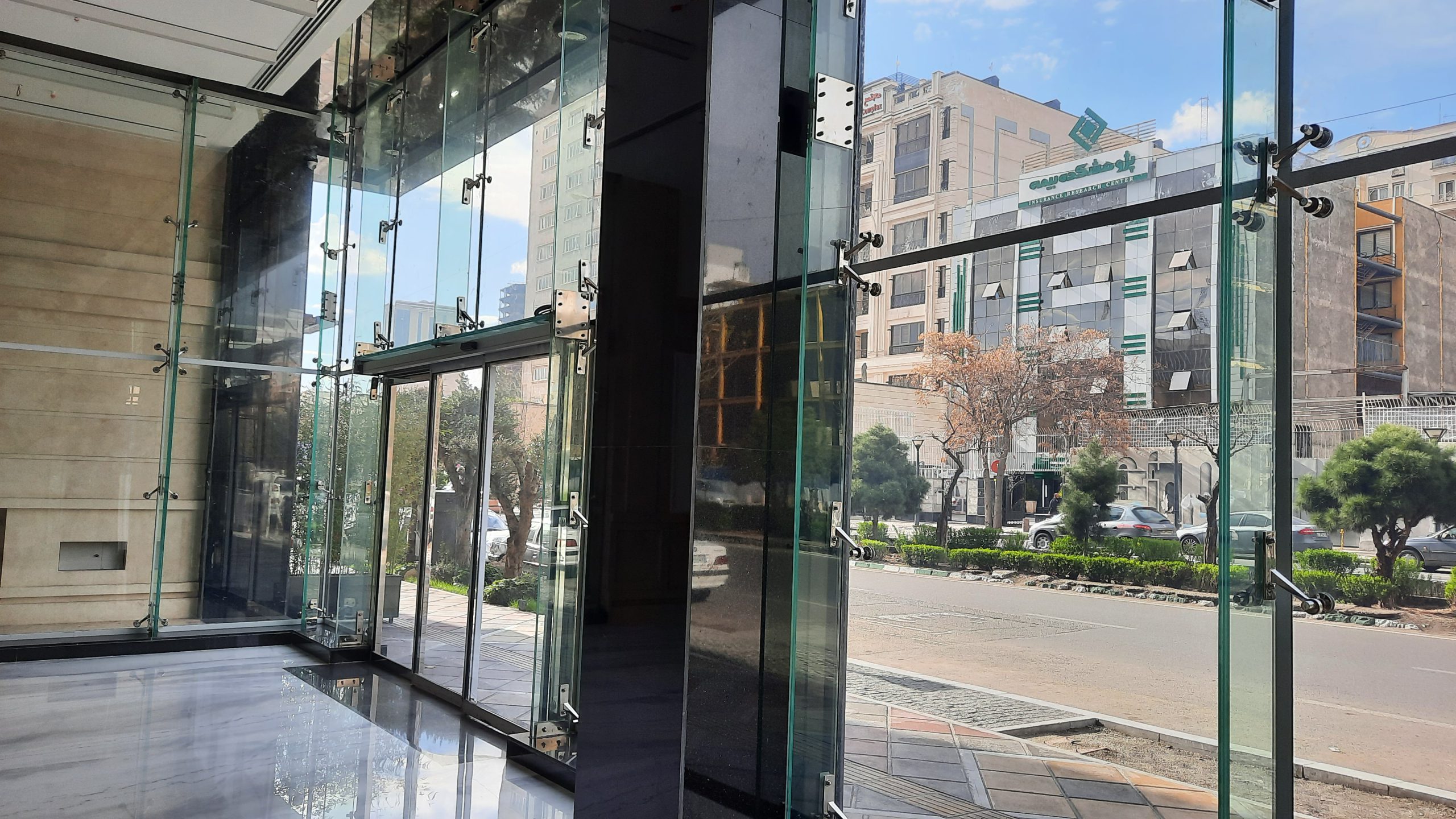 Kaj Square Commercial Building – Radiant Gulf (Facade Engineering)